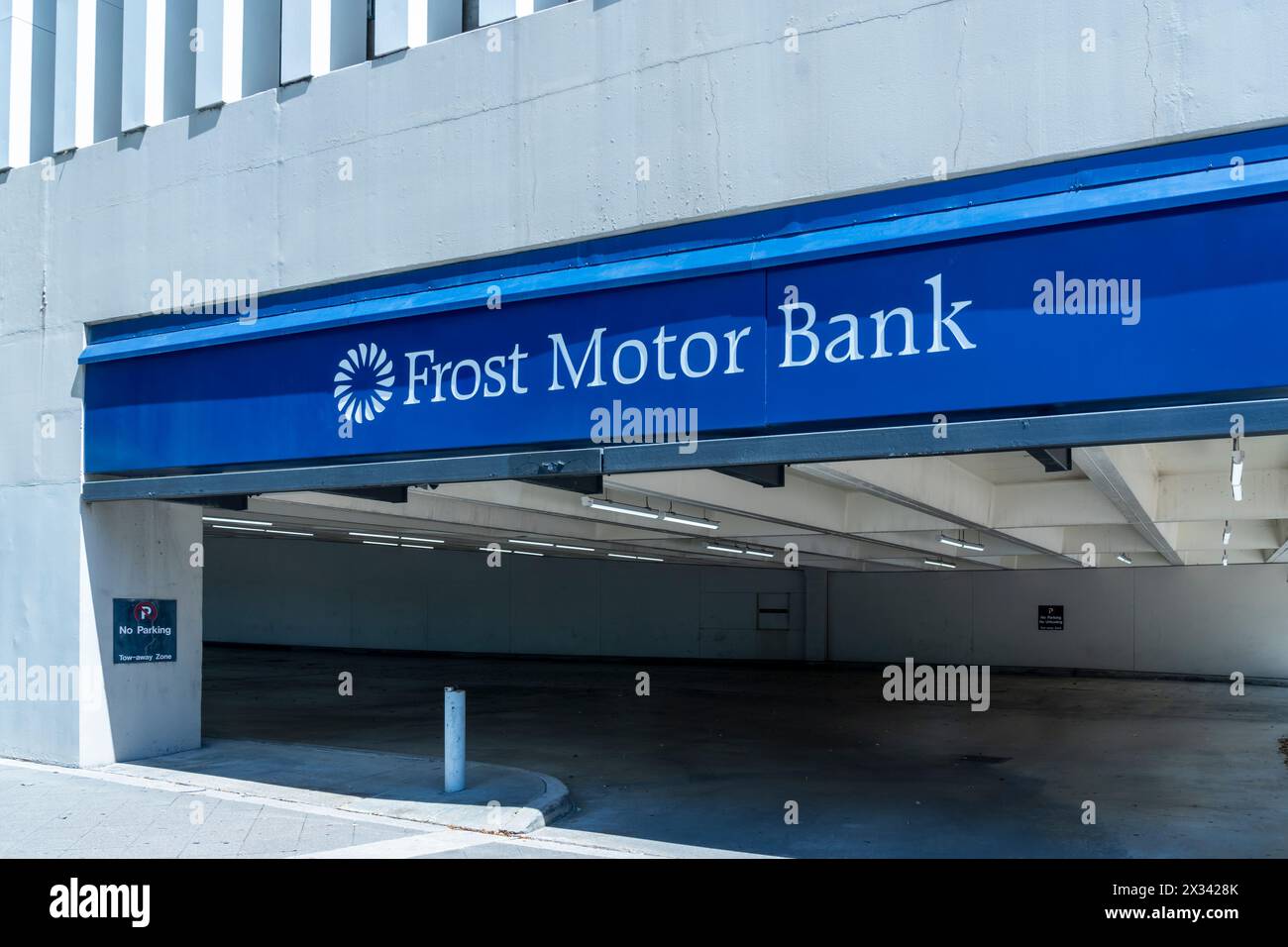 Motor banking hi-res stock photography and images - Alamy