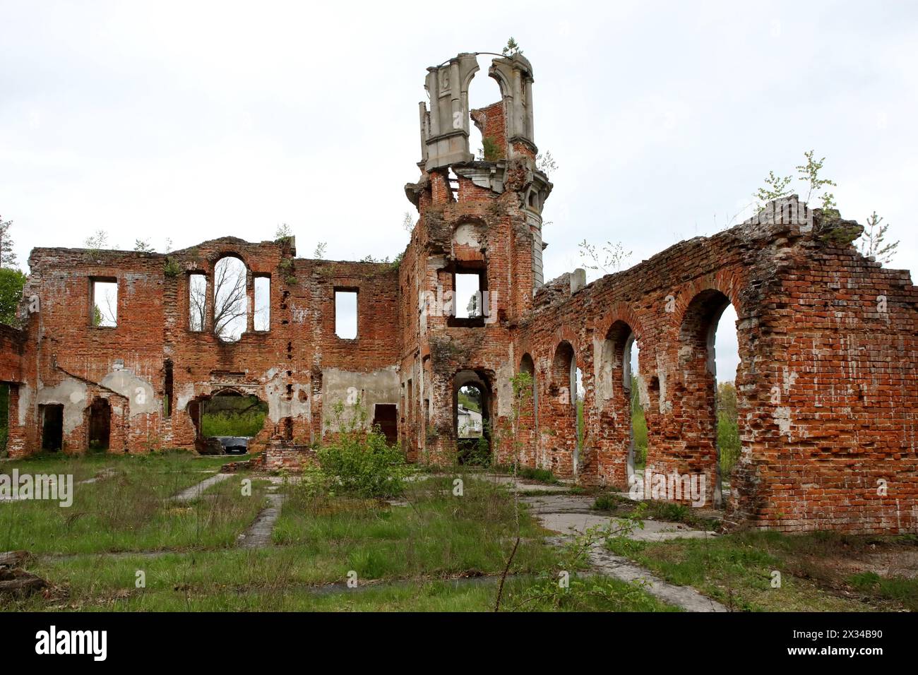 Non Exclusive: ZHYTOMYR REGION, UKRAINE - APRIL 23, 2024 - The ruins of ...