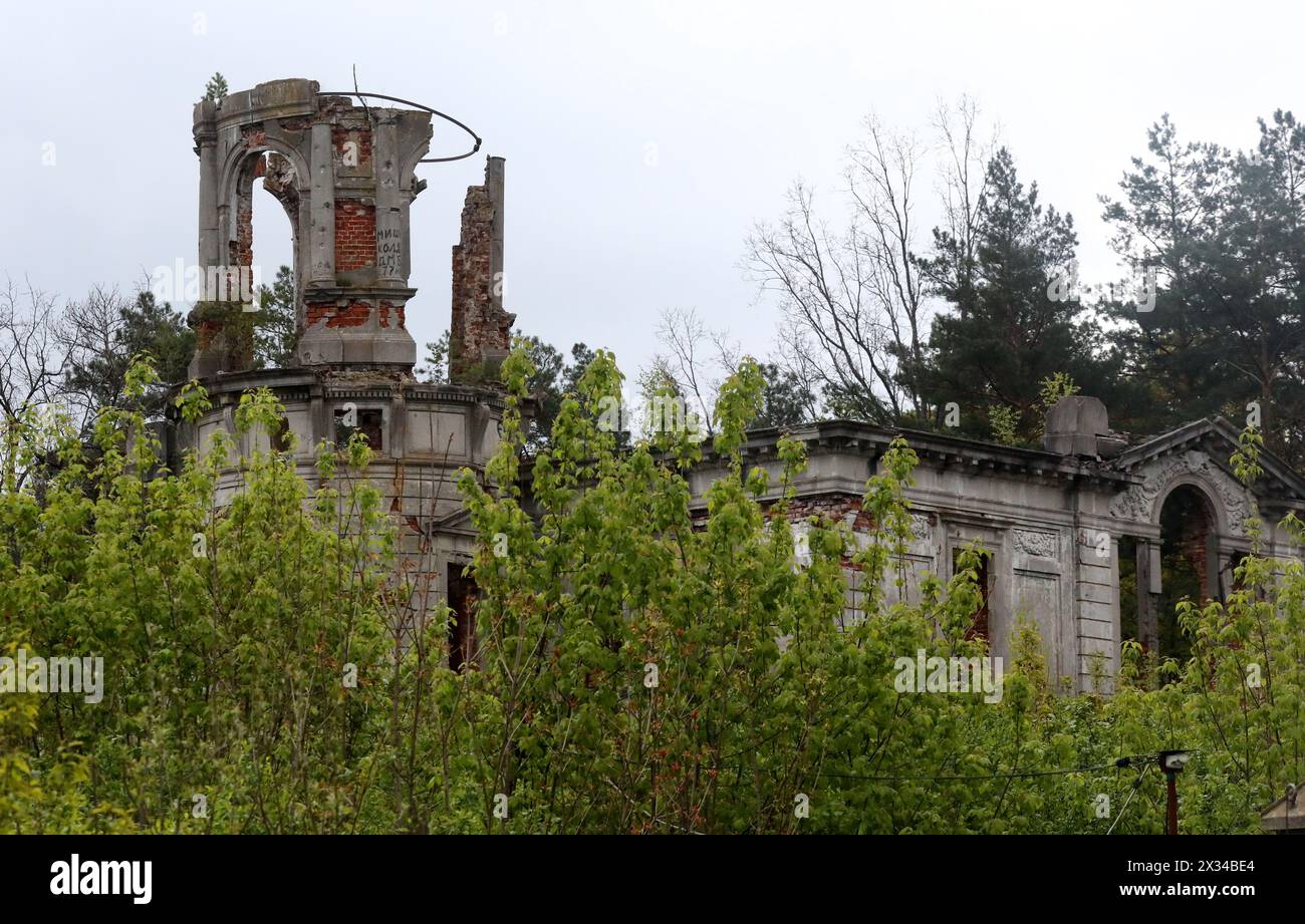 Non Exclusive: ZHYTOMYR REGION, UKRAINE - APRIL 23, 2024 - The ruins of ...