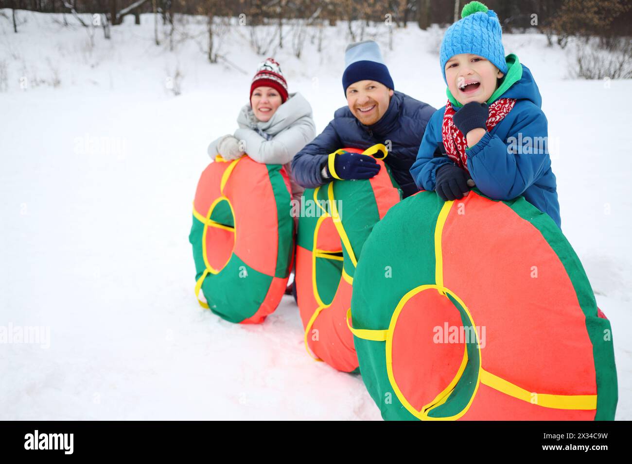 Boy winter pose hi-res stock photography and images - Alamy
