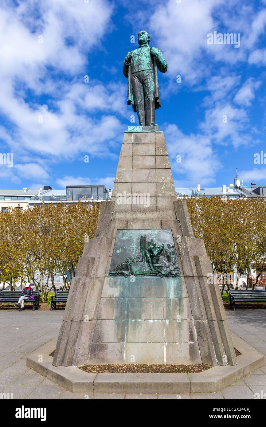 Reykjavik, Iceland, 14.05.22. Statue of scholar and independence leader ...