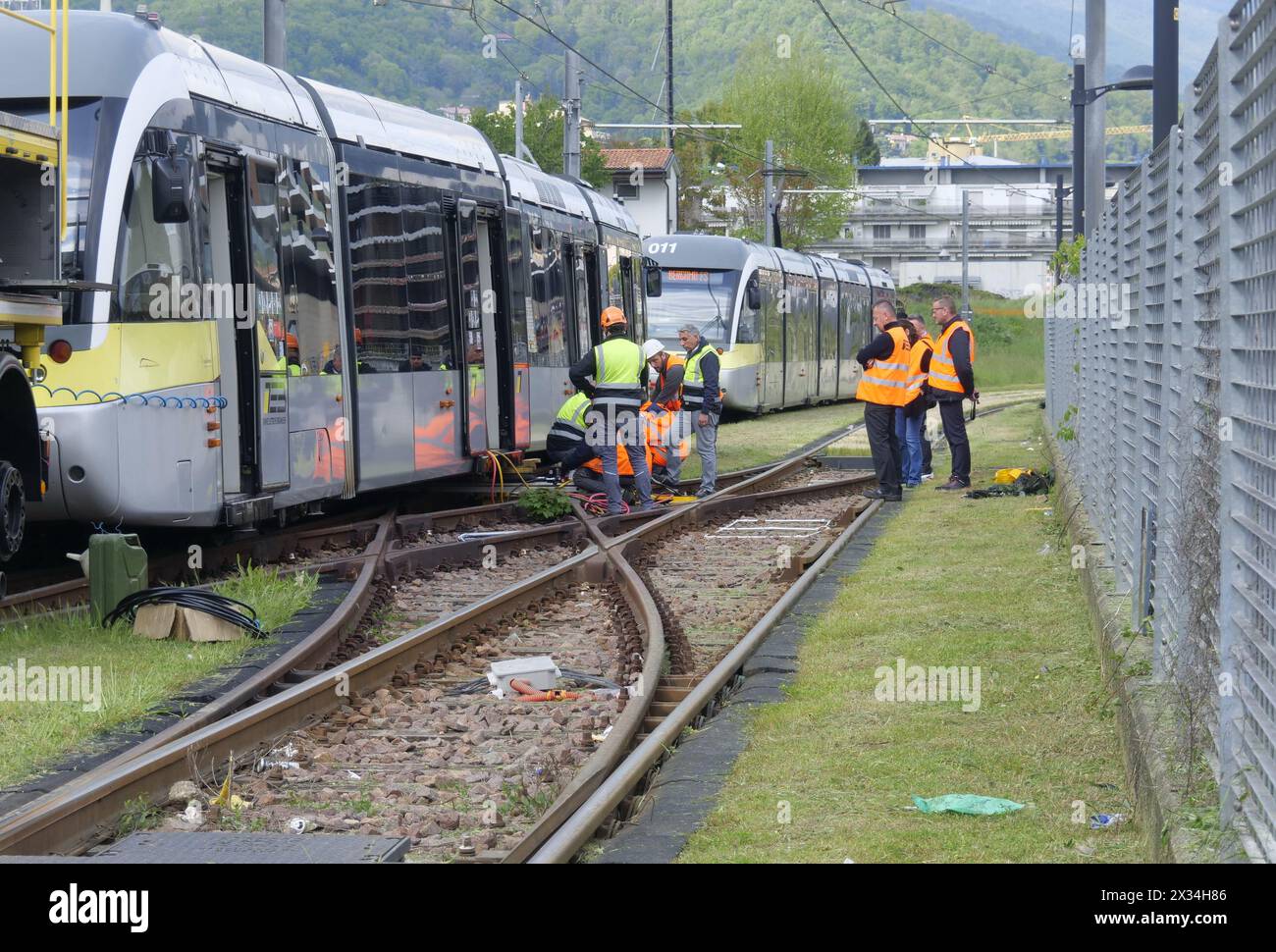 Derail the teb, tram of the valleys. The second train leaves the tracks ...