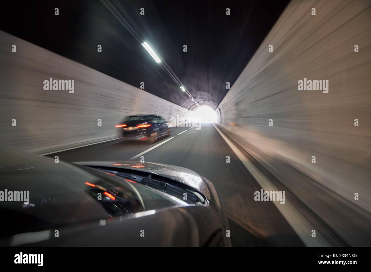 Moving car side view traffic light hi-res stock photography and images ...