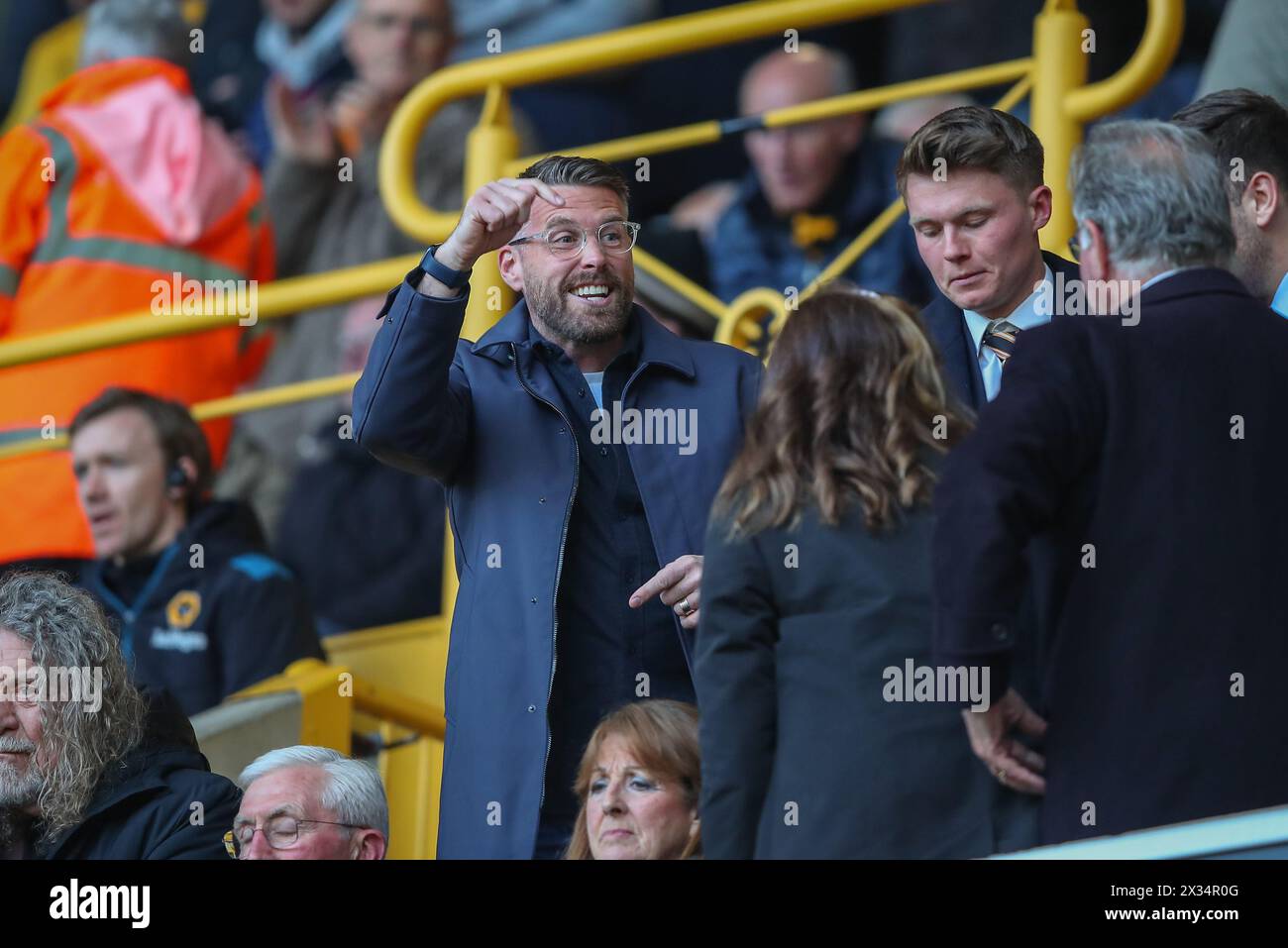 Rob Edwards during the Premier League match Wolverhampton Wanderers vs ...