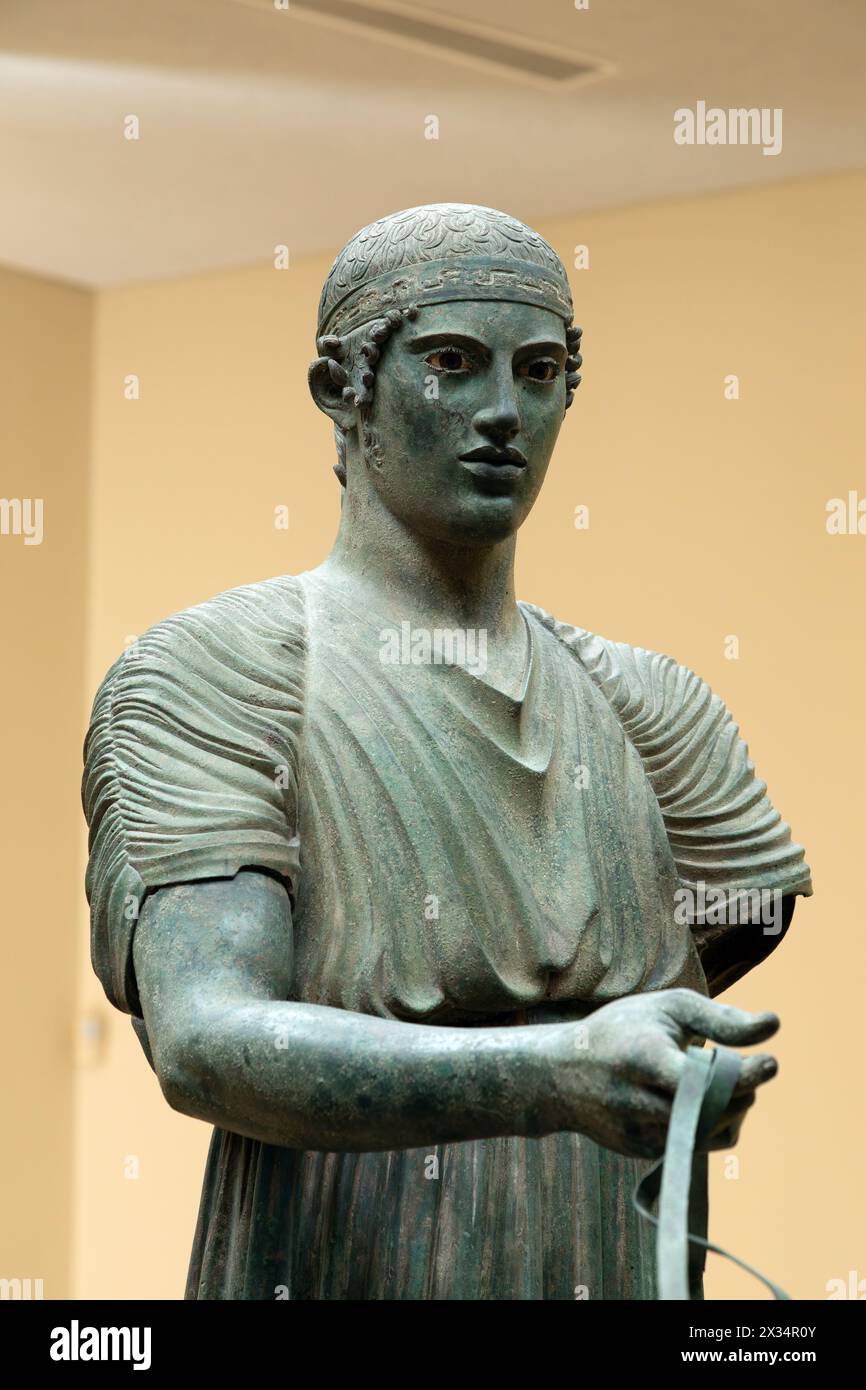 The Charioteer of Delphi (480-460 BC) , Delphi Archaeological Museum ...