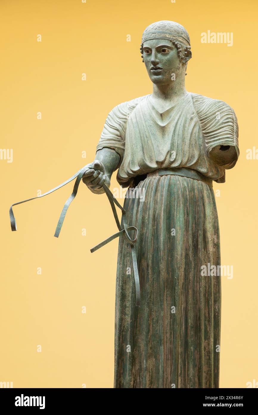 The Charioteer of Delphi (480-460 BC) , Delphi Archaeological Museum ...