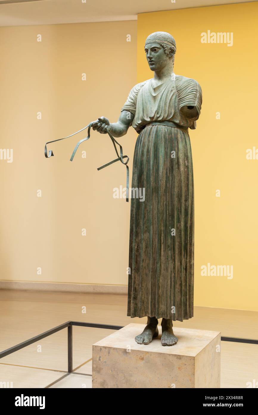 The Charioteer of Delphi (480-460 BC) , Delphi Archaeological Museum ...