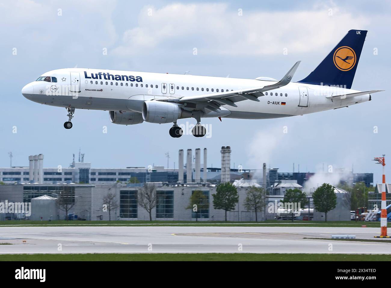 Ein Airbus A320-200, A320-214WL der Fluglinie, Airline ...