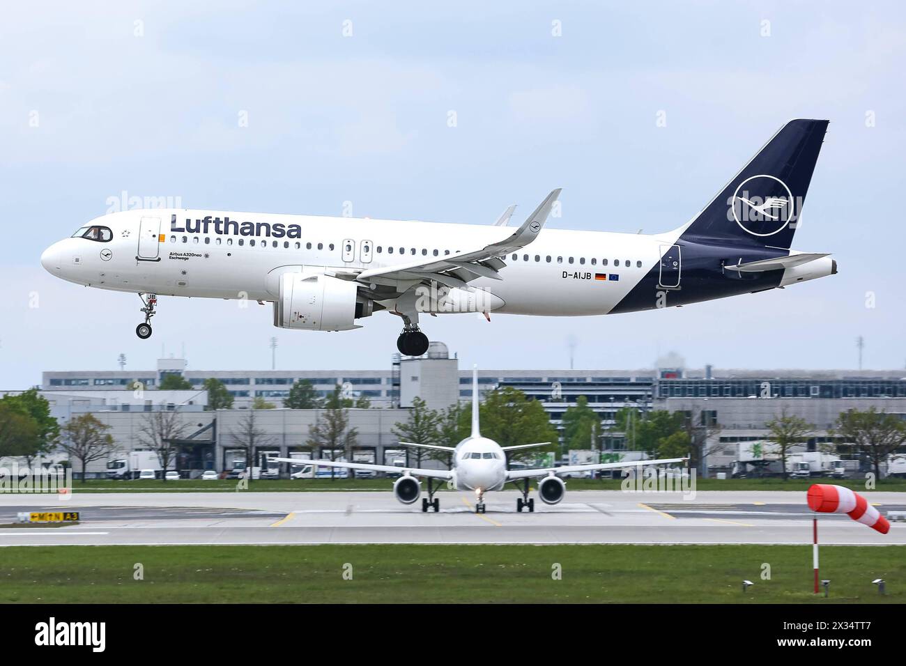Ein Airbus A320neo, A320-271N der Fluglinie, Airline, Fluggesellschaft ...