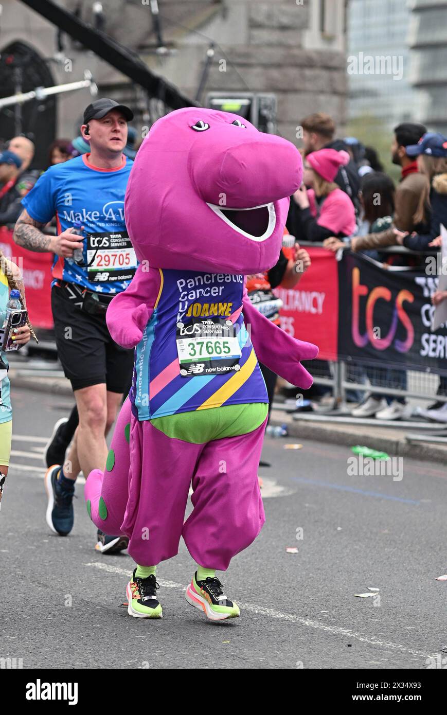 London Marathon 2024 April 21, 2024 photo by laura rose Stock Photo - Alamy