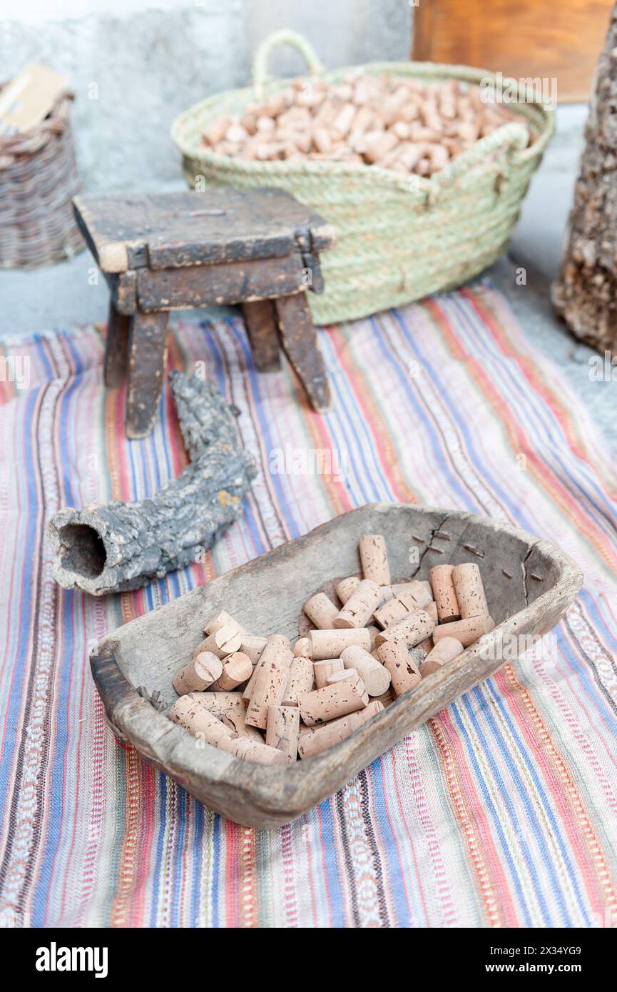 Alcohol hecho a mano hi-res stock photography and images - Alamy