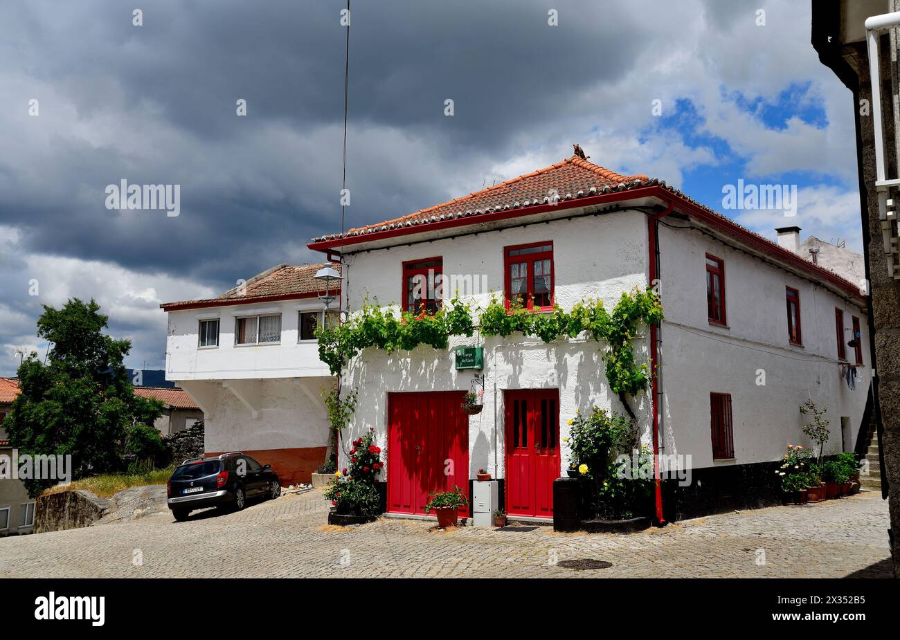 White and portugal hi-res stock photography and images - Alamy