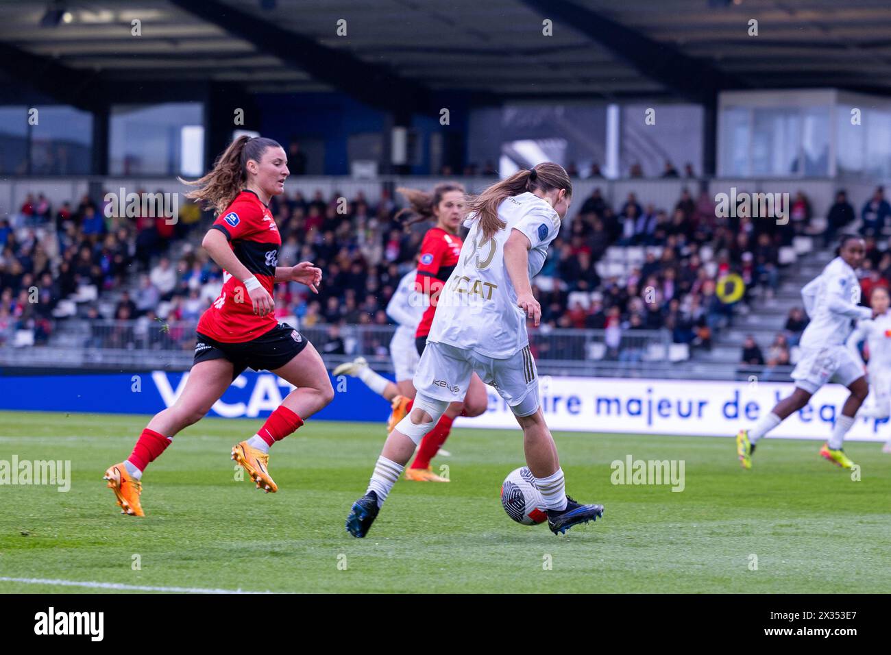 Abigail lyon hi-res stock photography and images - Alamy