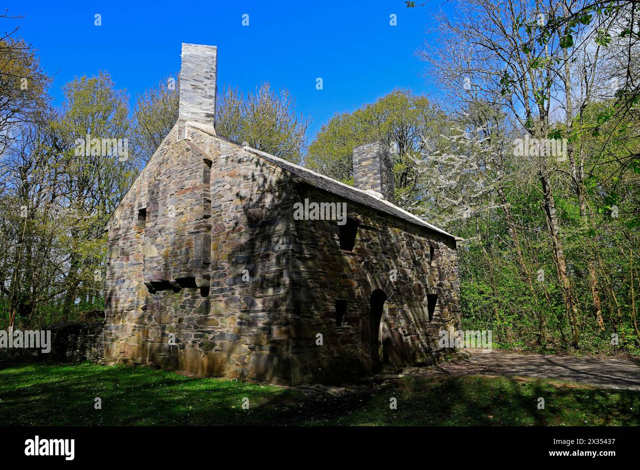 Garreg Fawr farmhouse, St Fagans, National Museum of History, Cardiff ...