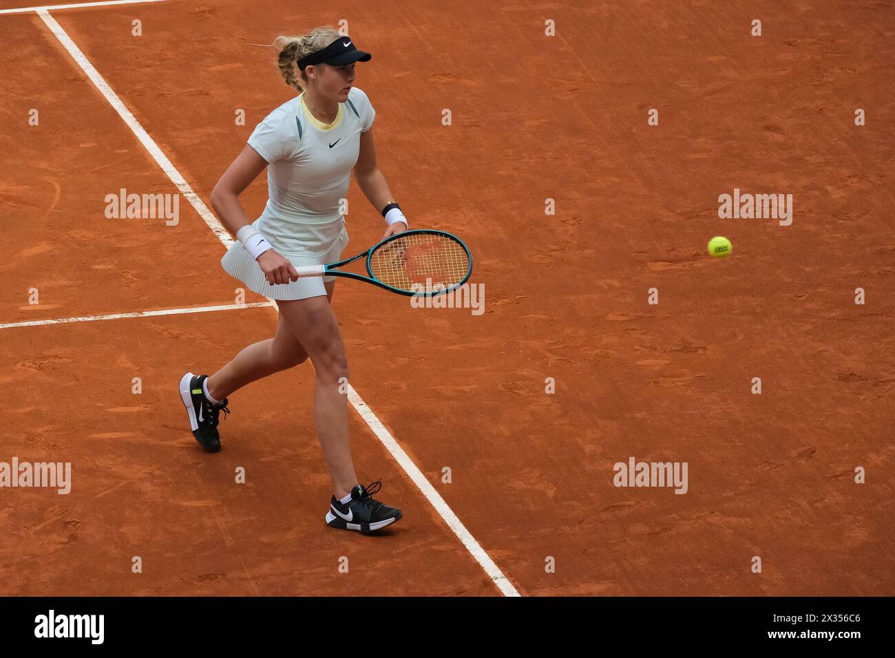 Mirra andreyeva hi-res stock photography and images - Alamy