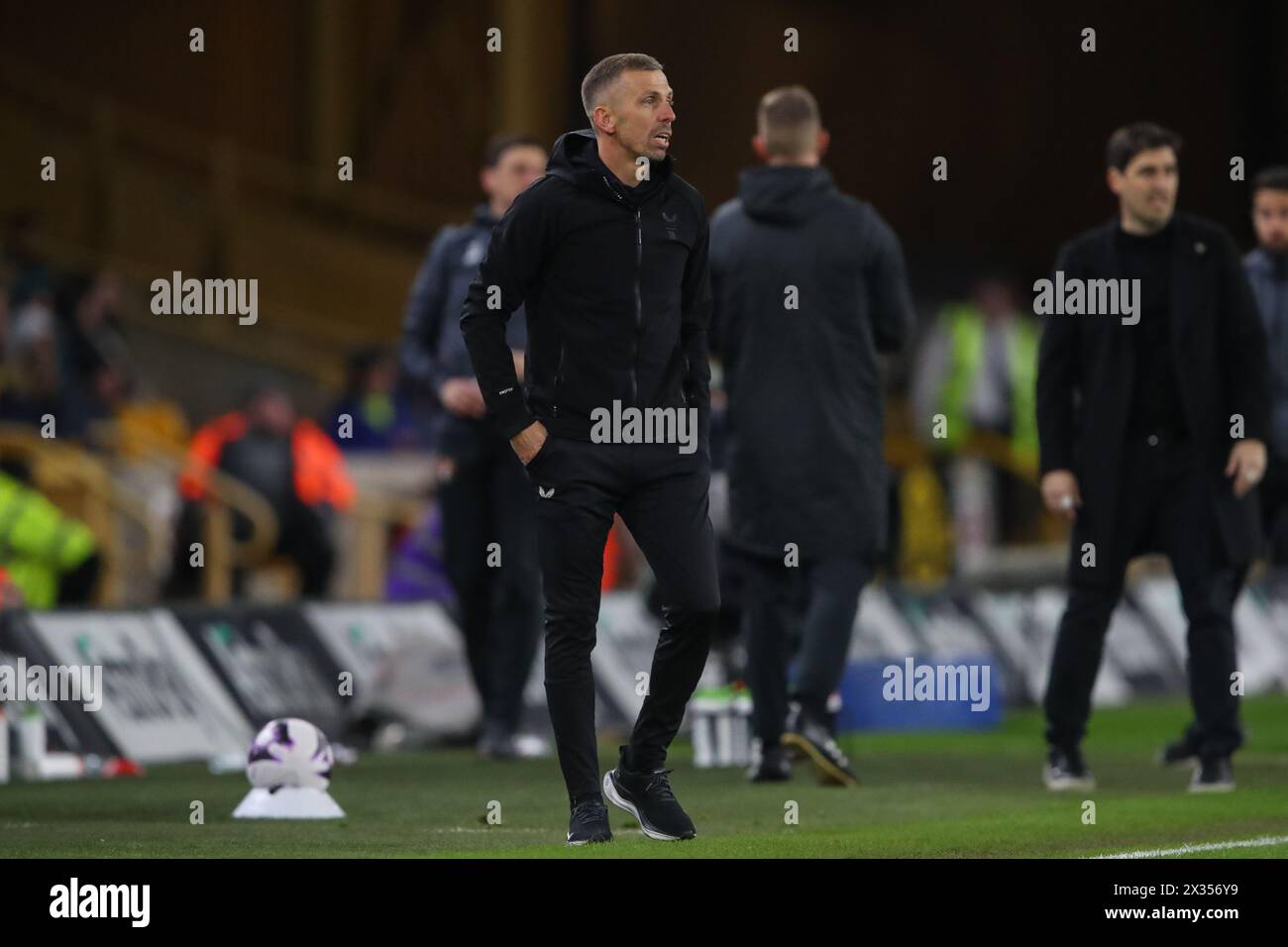 Gary O'Neil manager of Wolverhampton Wanderers during the Premier ...