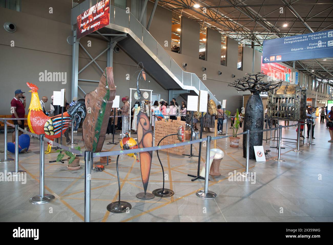 Antananarivo, Madagascar 07 oktober 2023. central entrance and facade ...