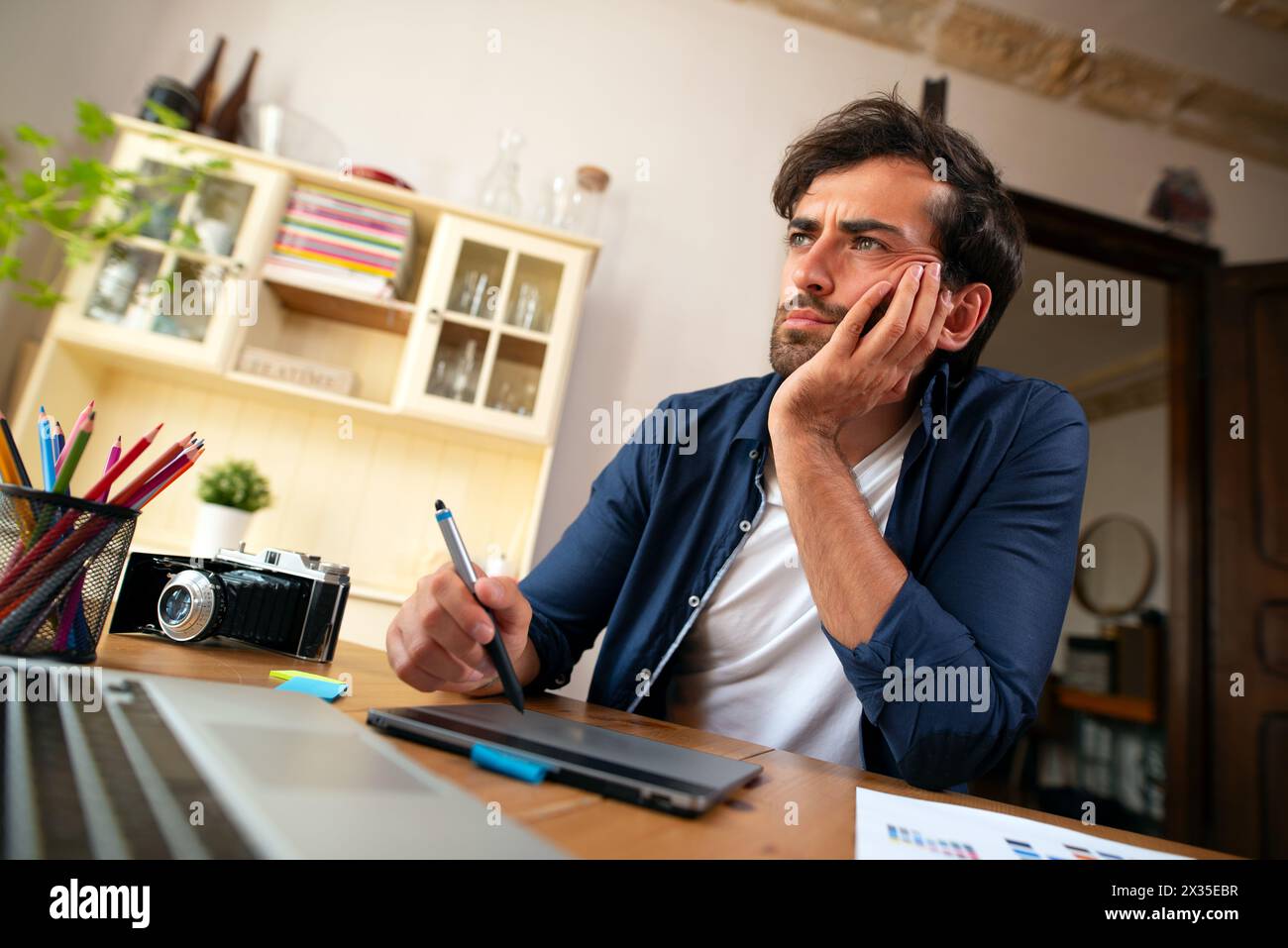 Motivation at work hi-res stock photography and images - Alamy