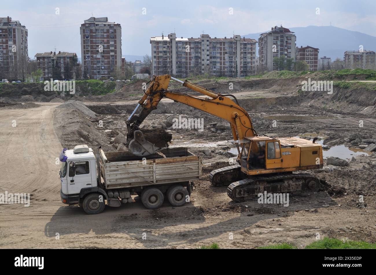 Excavator loads excavated soil hi-res stock photography and images - Alamy