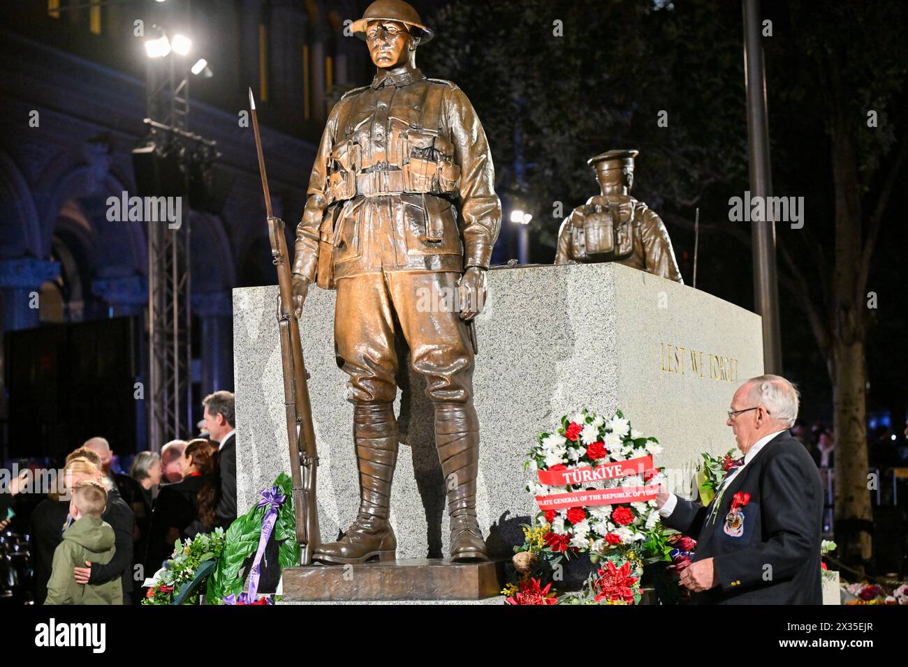 Members of the armed forces and the general public participate in the ...