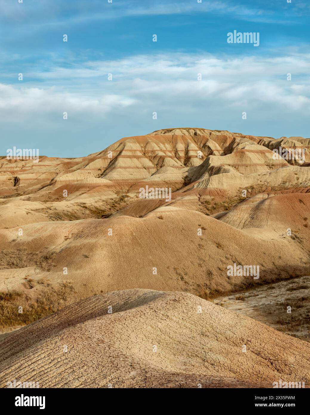 Badlands national park geological hi-res stock photography and images ...