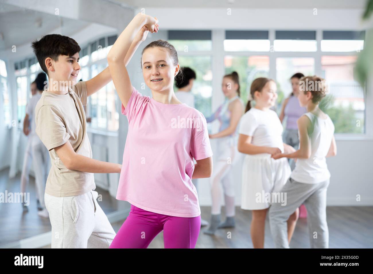 Step dance kids hi-res stock photography and images - Alamy