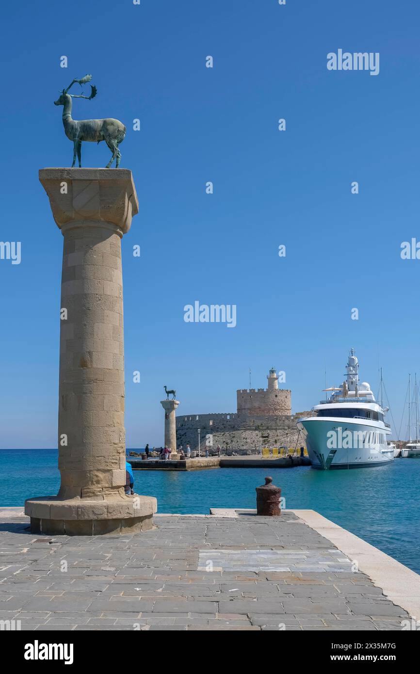 Elafos and Elafina, stag and hind, sculptures on columns, harbour ...