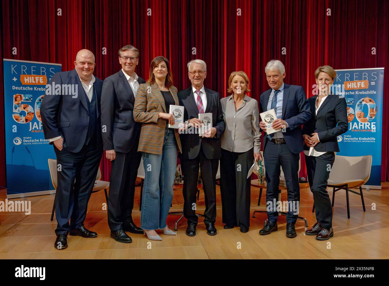 Moderator, Journalist und Autor Jörg THADEUSZ, Prof. Dr. Carsten ...
