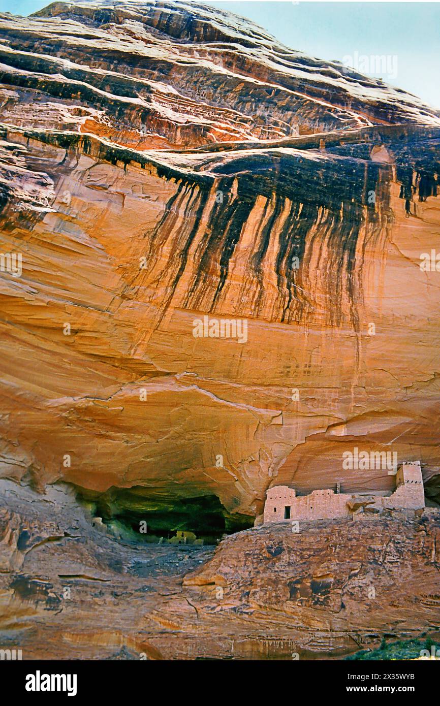 Mummy Cave Ruin, Canyon de Chelly National Monument, area of the Navajo ...