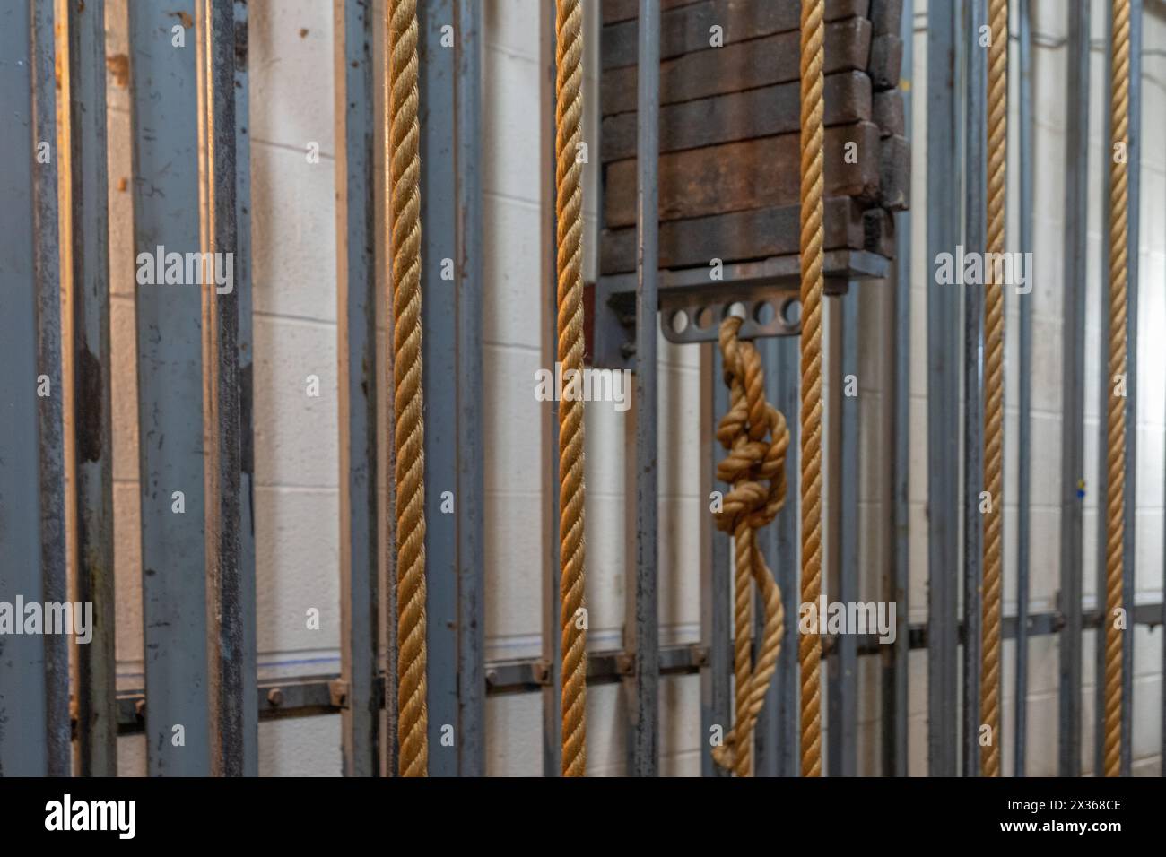 Back stage hi-res stock photography and images - Alamy