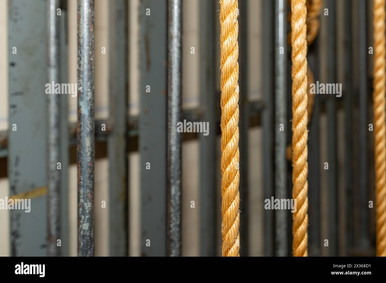 Back stage hi-res stock photography and images - Alamy