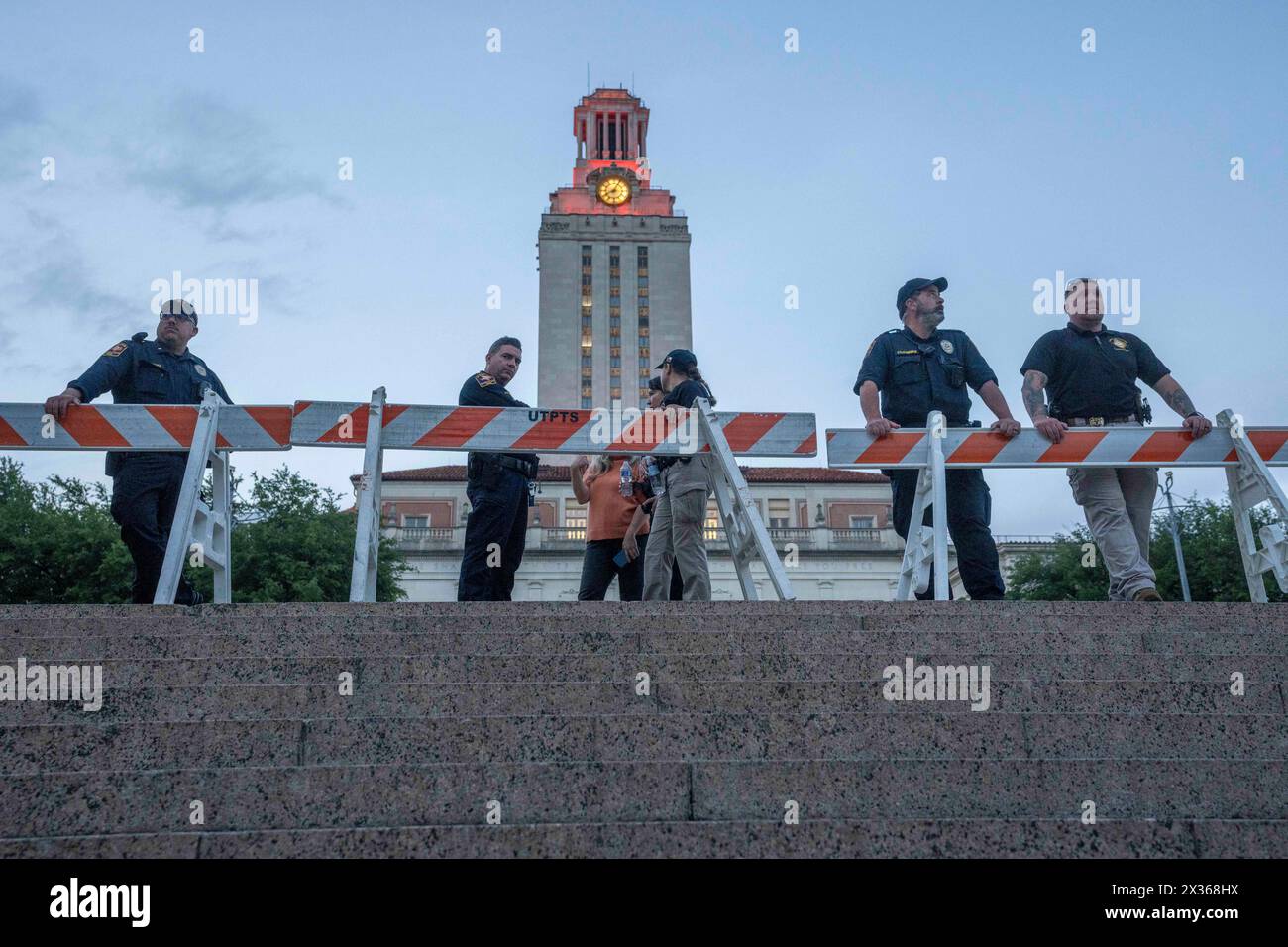 Texas dept public safety officers hi-res stock photography and images ...