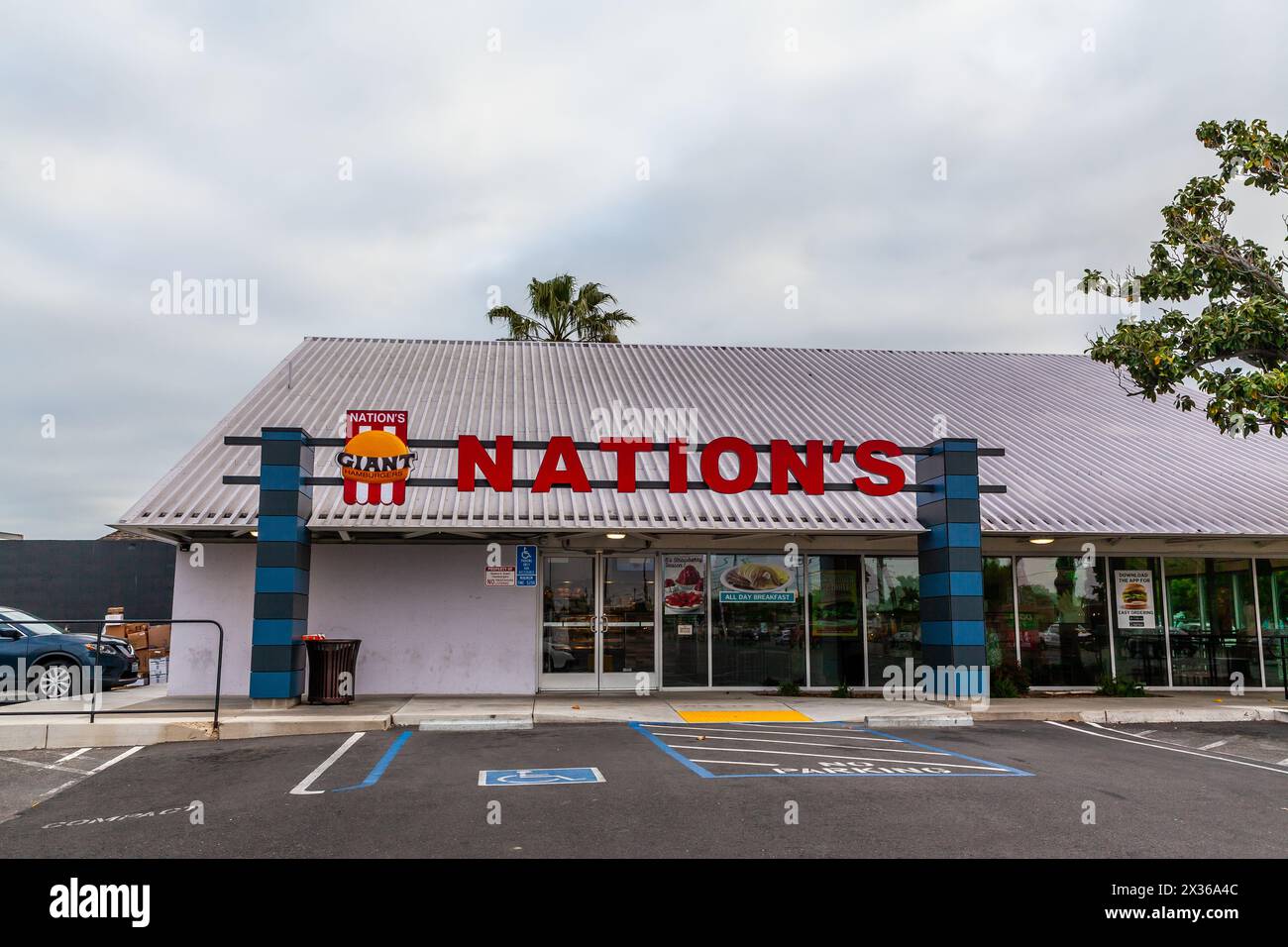 A Nation's Giant Hamburger restaurant in Modesto California USA Stock ...