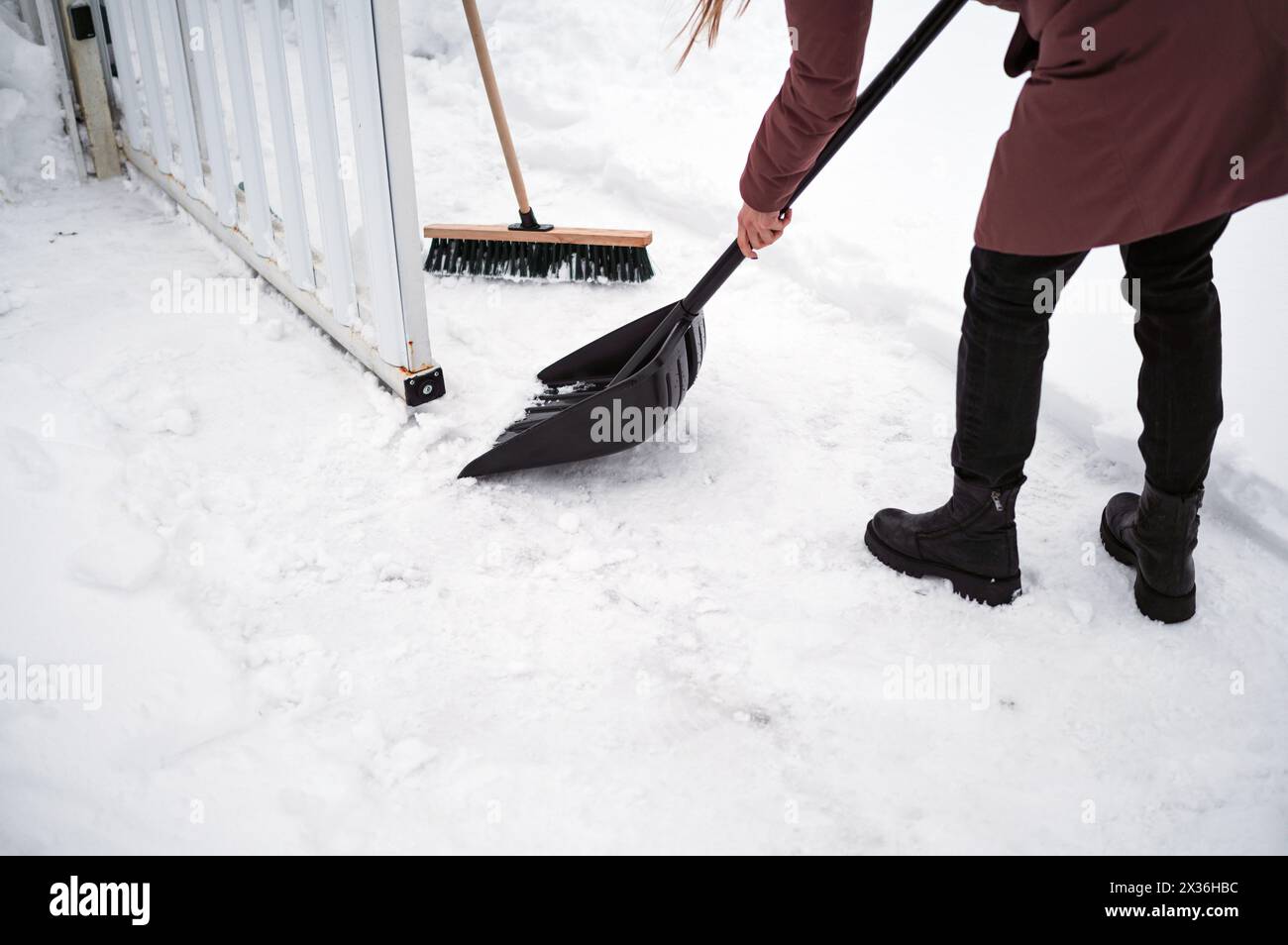 People stuck door hi-res stock photography and images - Alamy