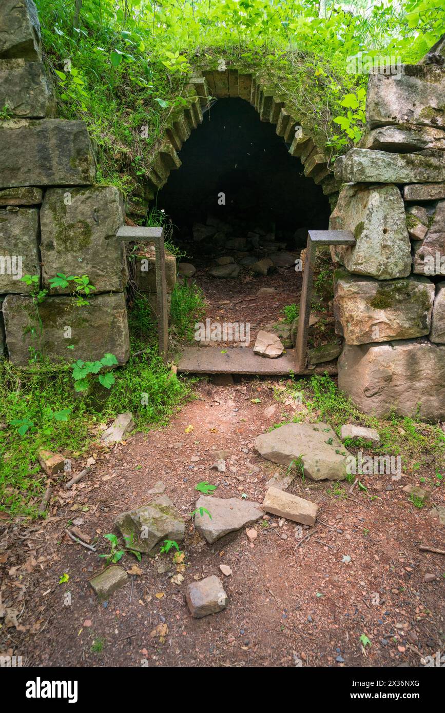 Kaymoor mine site hi-res stock photography and images - Alamy