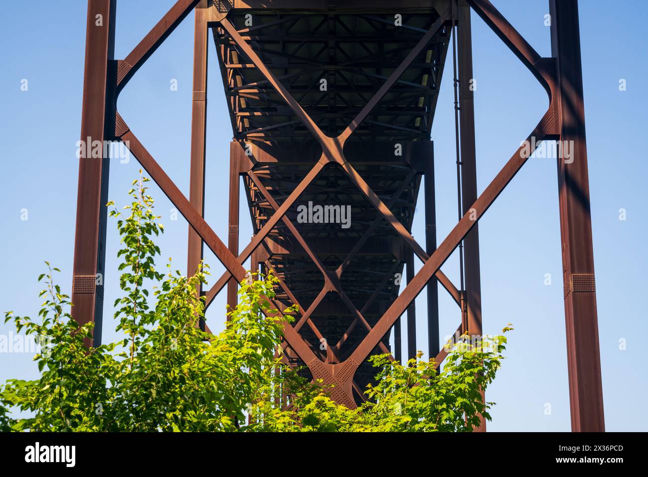 The New River Gorge Bridge, Steel arch bridge 3,030 feet long over the ...
