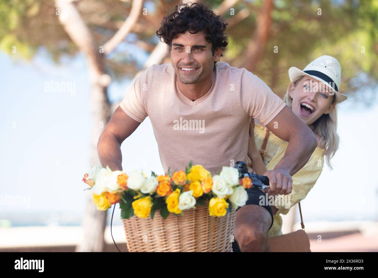 Couple racing bikes hi-res stock photography and images - Alamy