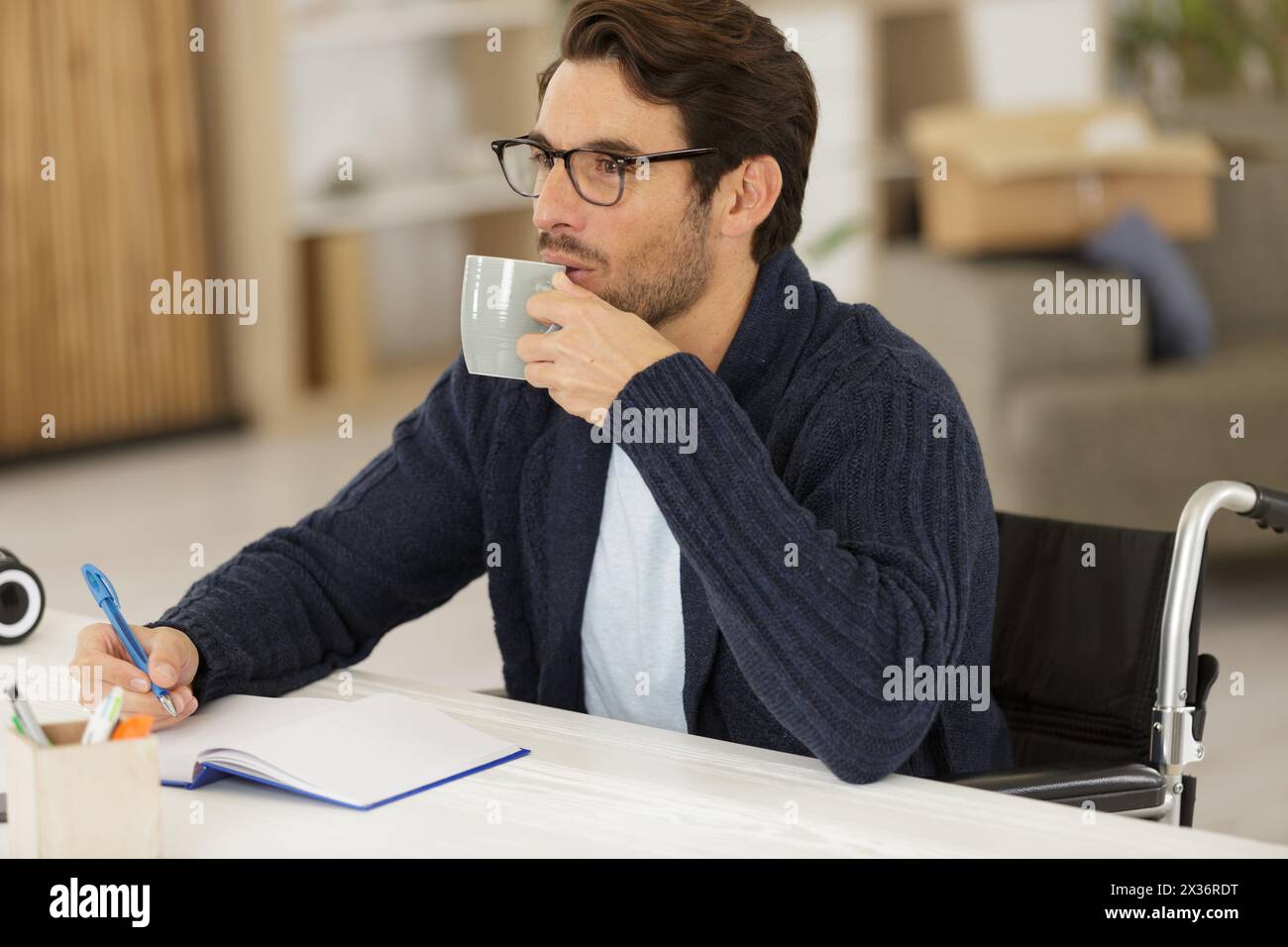 Disability person disabled work student hi-res stock photography and ...