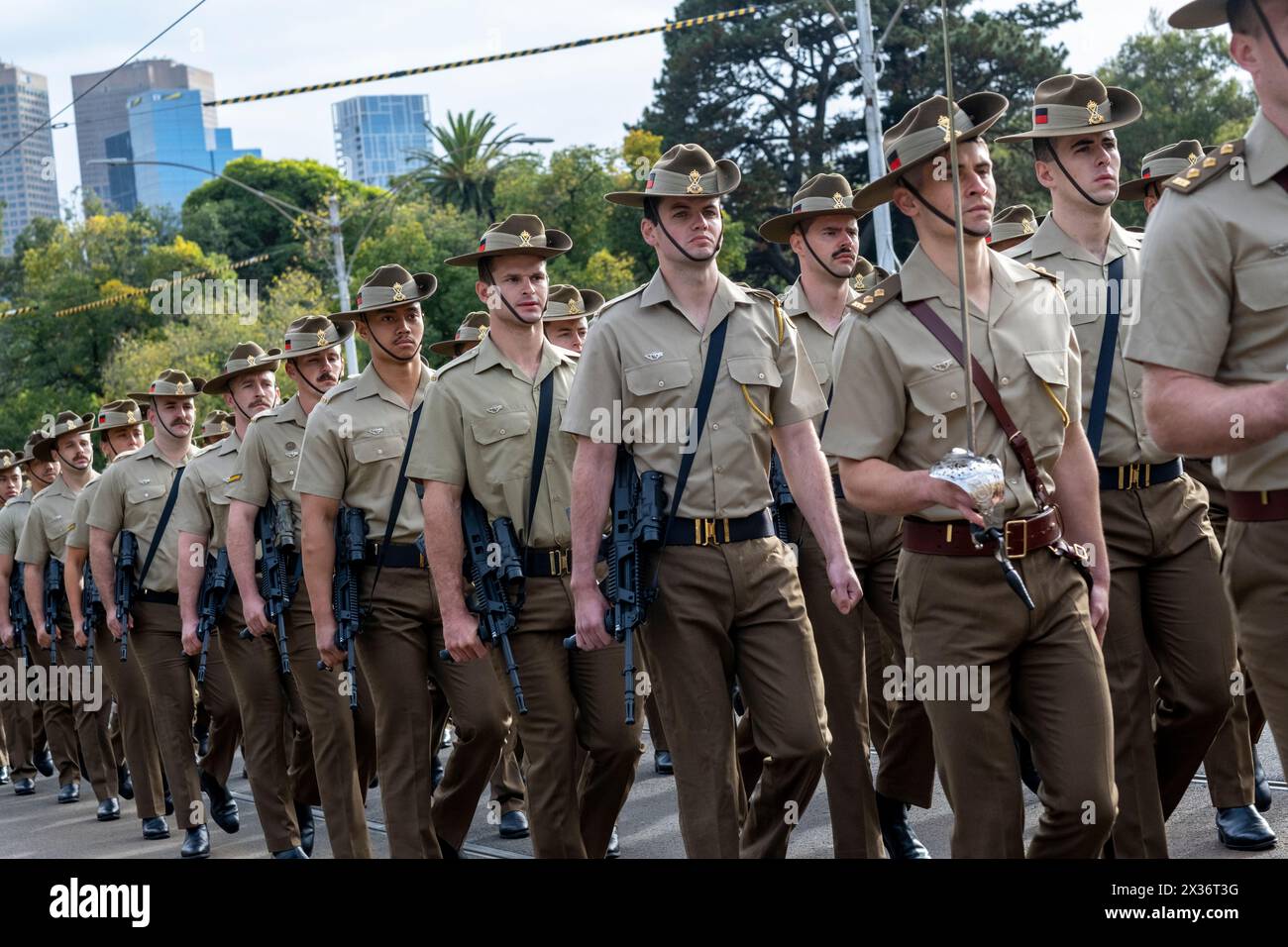 Anzac soldiers hi-res stock photography and images - Alamy