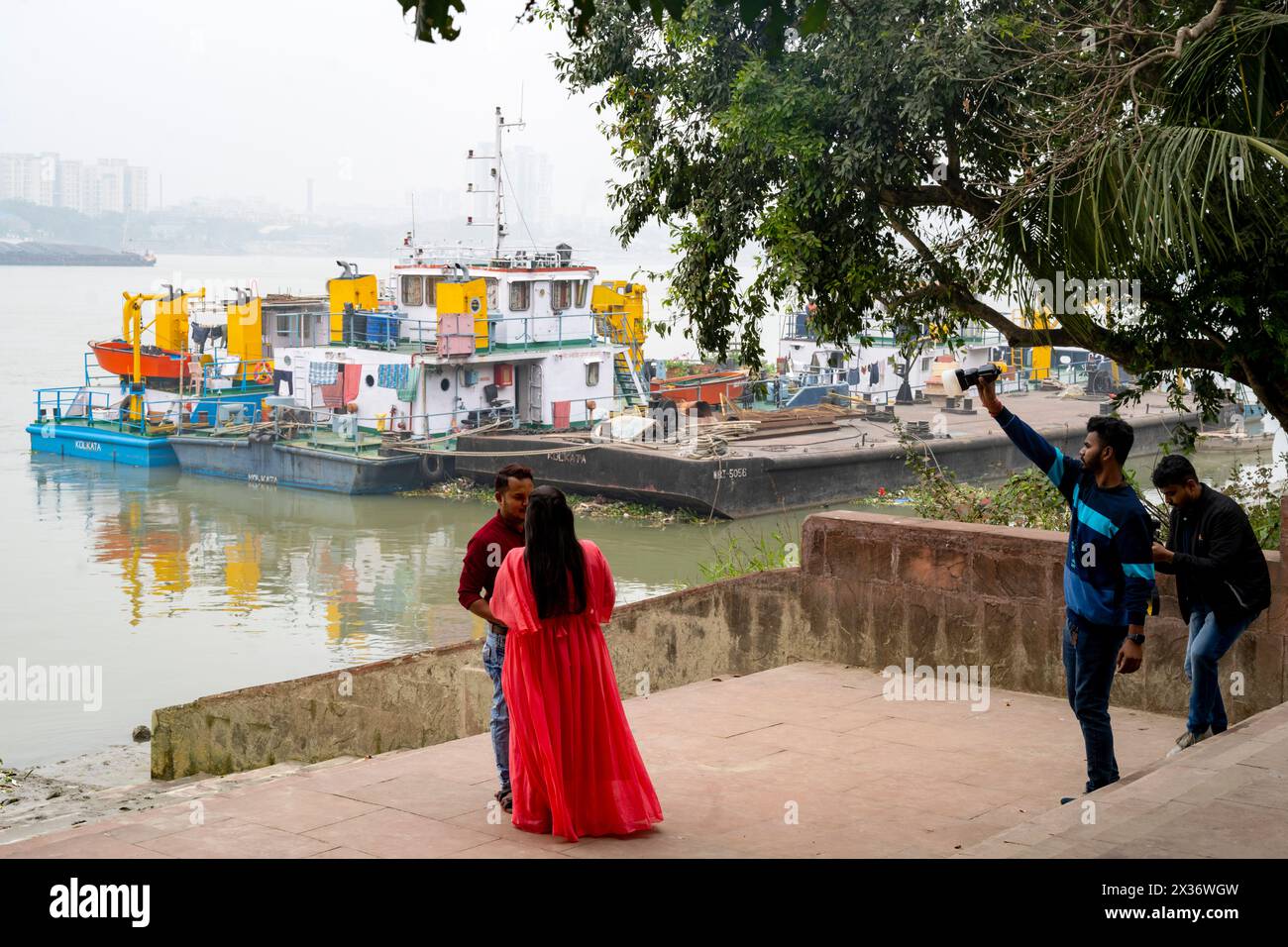 Ufer des ganges hi-res stock photography and images - Alamy