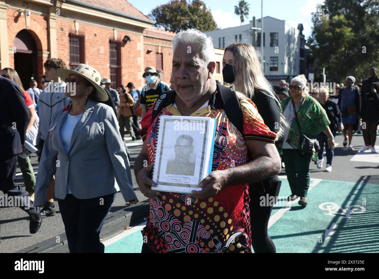 Sydney, Australia. 25th April 2024. The Coloured Digger event and Anzac ...