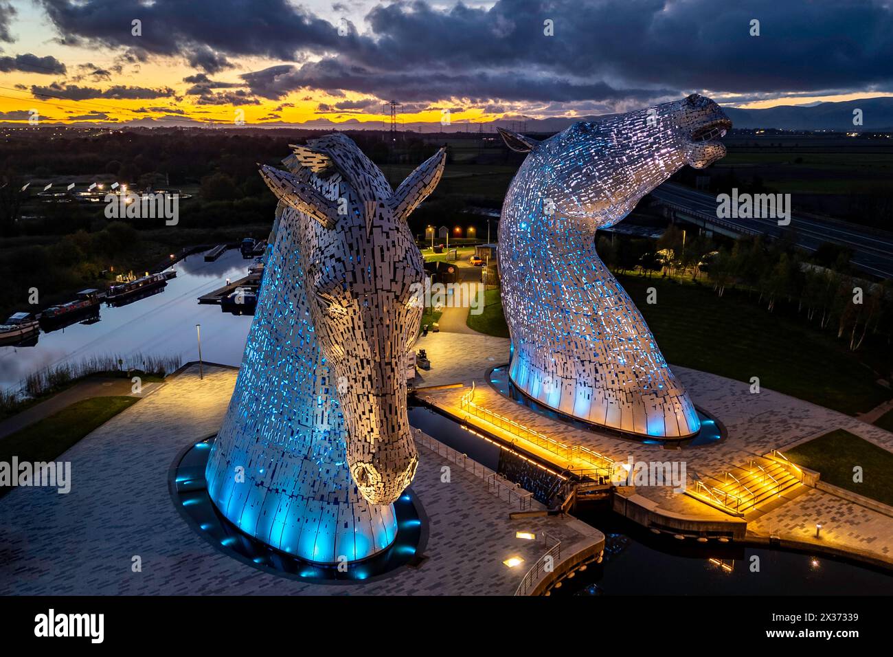 The Kelpies, Falkirk, Scotland, UK Stock Photo - Alamy