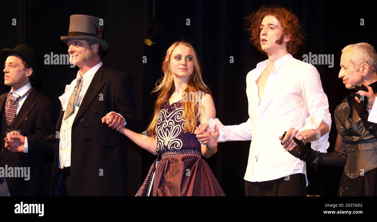 Isabella alexander hi-res stock photography and images - Alamy