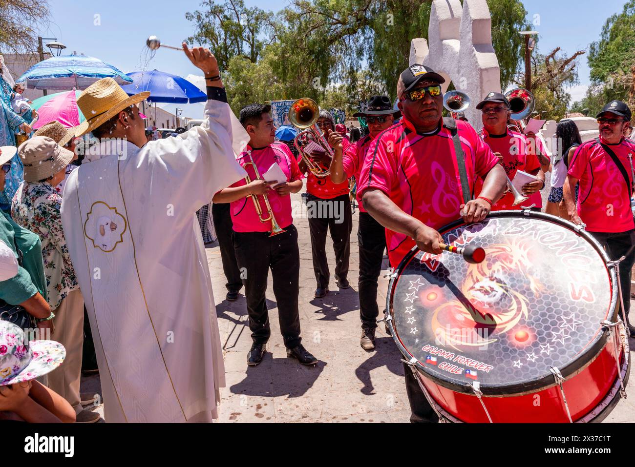 Musicians Perform During A Street Procession At La Fiesta de la Virgen ...