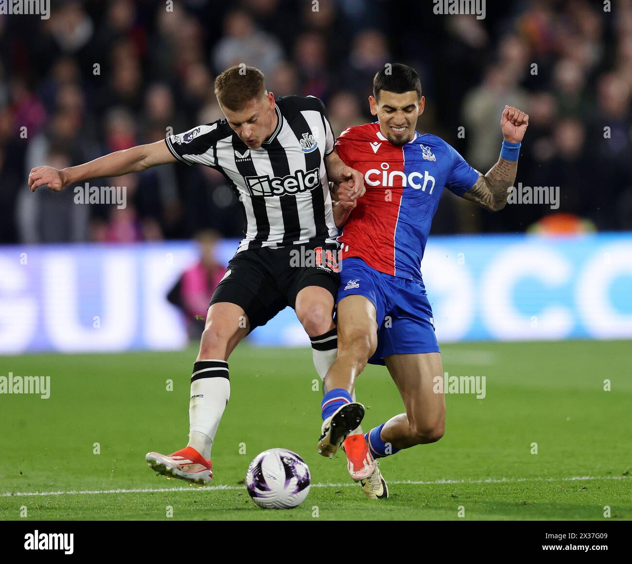 Crystal barnes hi-res stock photography and images - Alamy