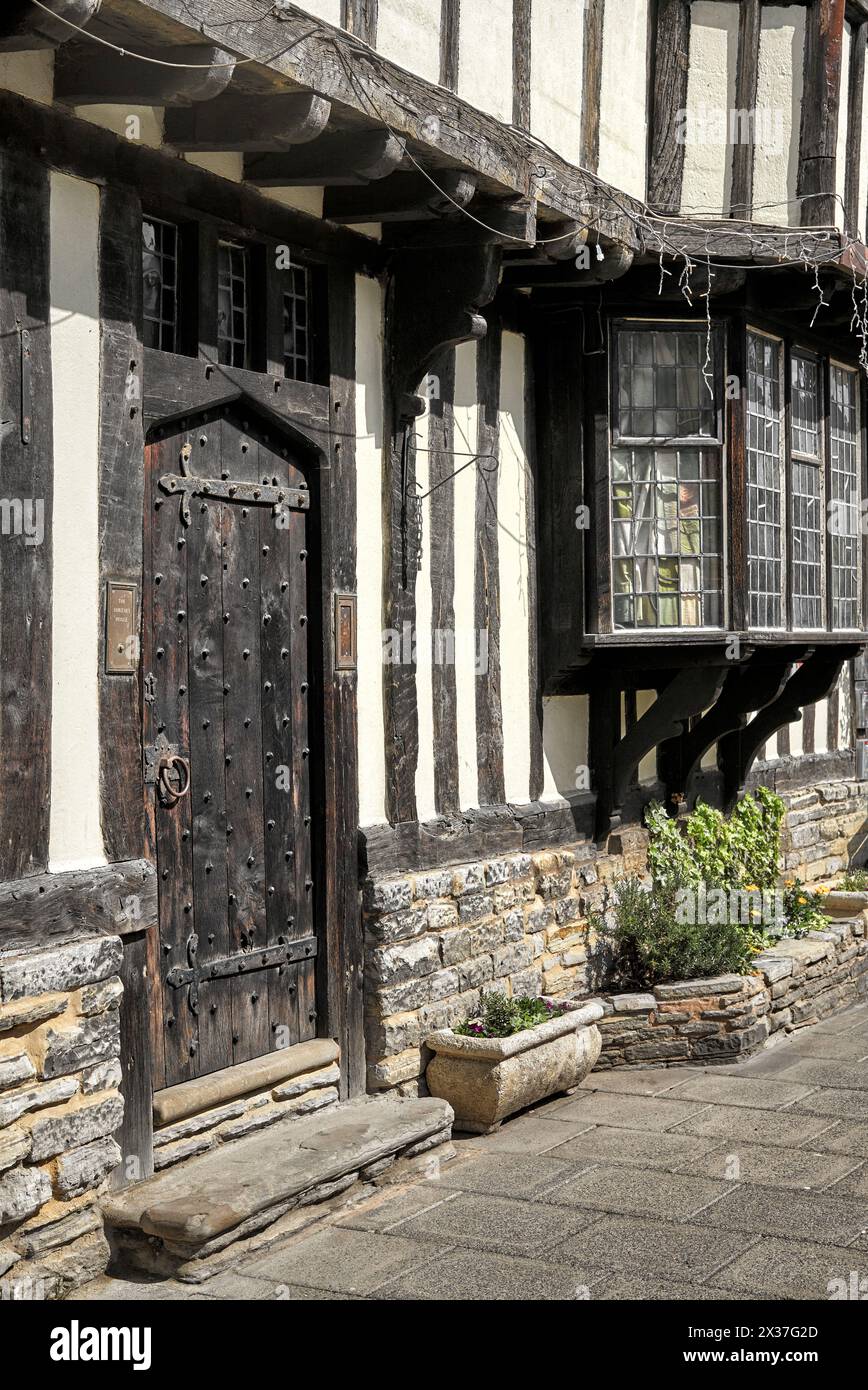 The Shrieves House Stratford upon Avon. The oldest lived-in house in ...