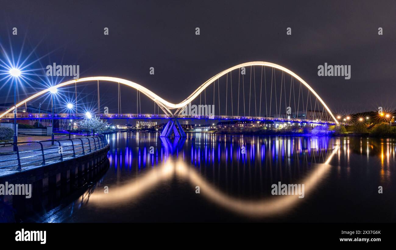Illuminated Stockton Infinity Bridge Stock Photo - Alamy