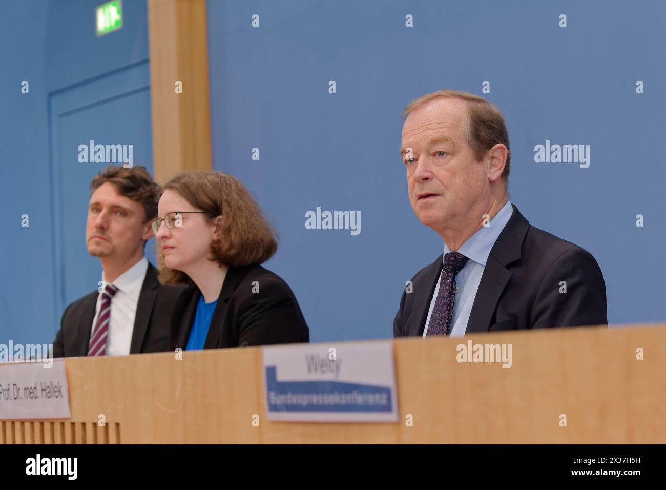 SR Gesundheit & Pflege stellt Fachkäfte-Gutachten vor 2024-04-25 ...
