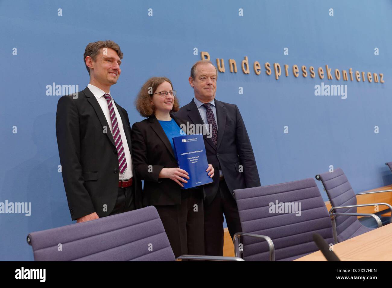 Dr knappen hi-res stock photography and images - Alamy