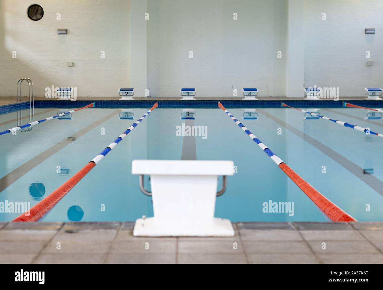 Backdrop indoor inside hi-res stock photography and images - Alamy